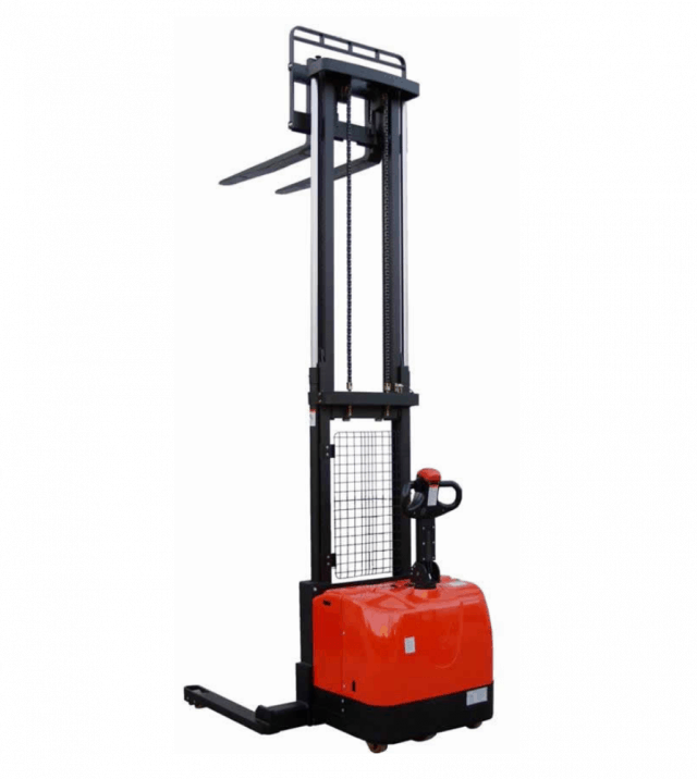 Electric Powered Straddle Stacker | Diamond Forklifts